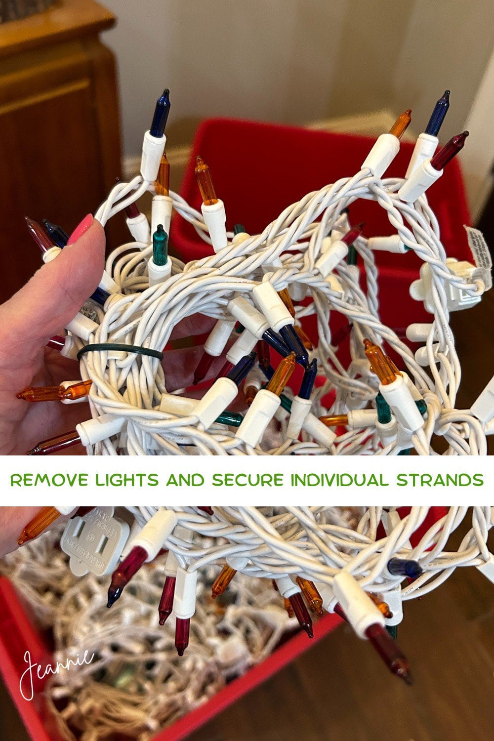 Tips for Taking Down Christmas Decorations | Jeannie Pence